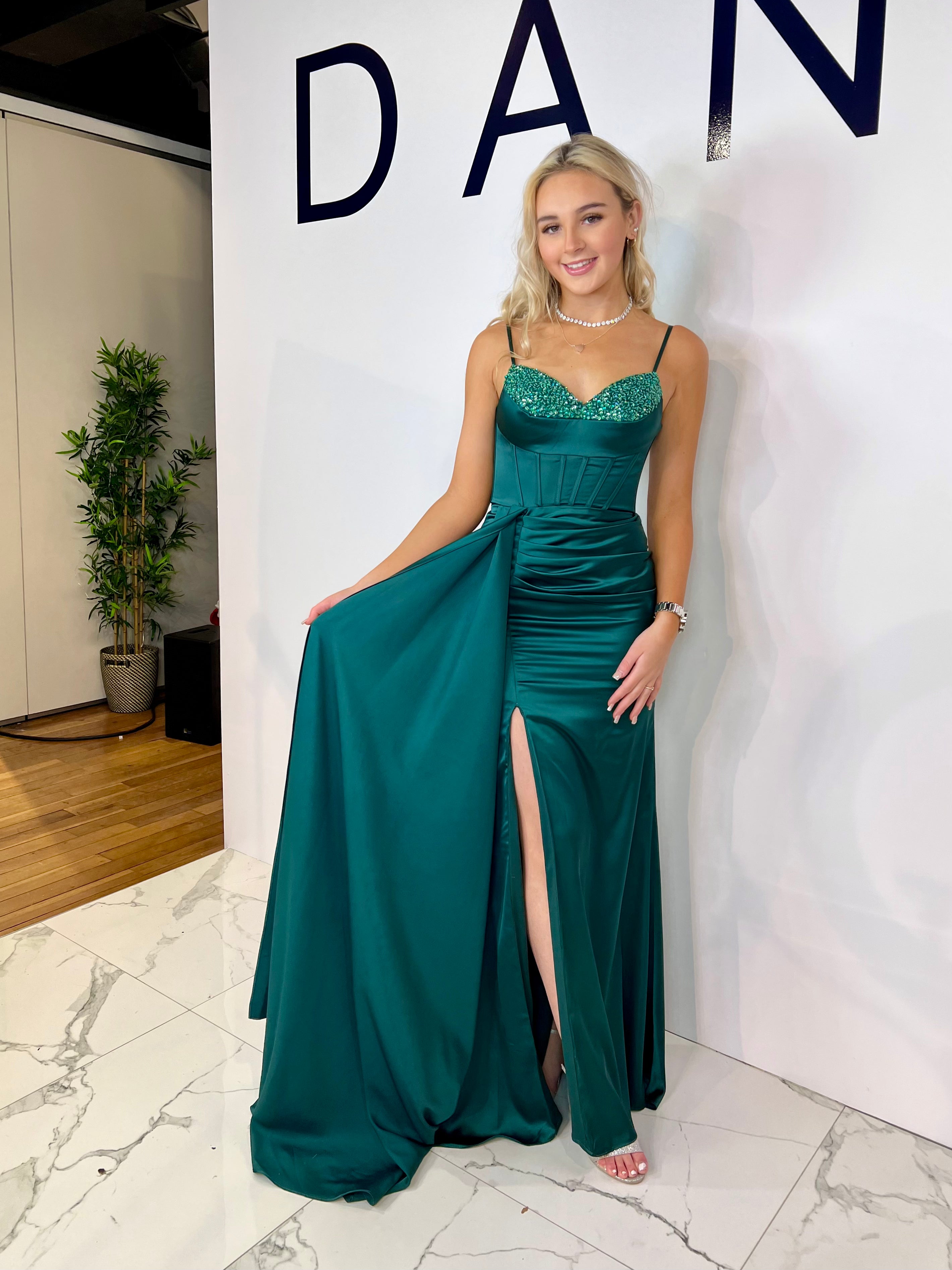 OCEAN GREEN – DANI